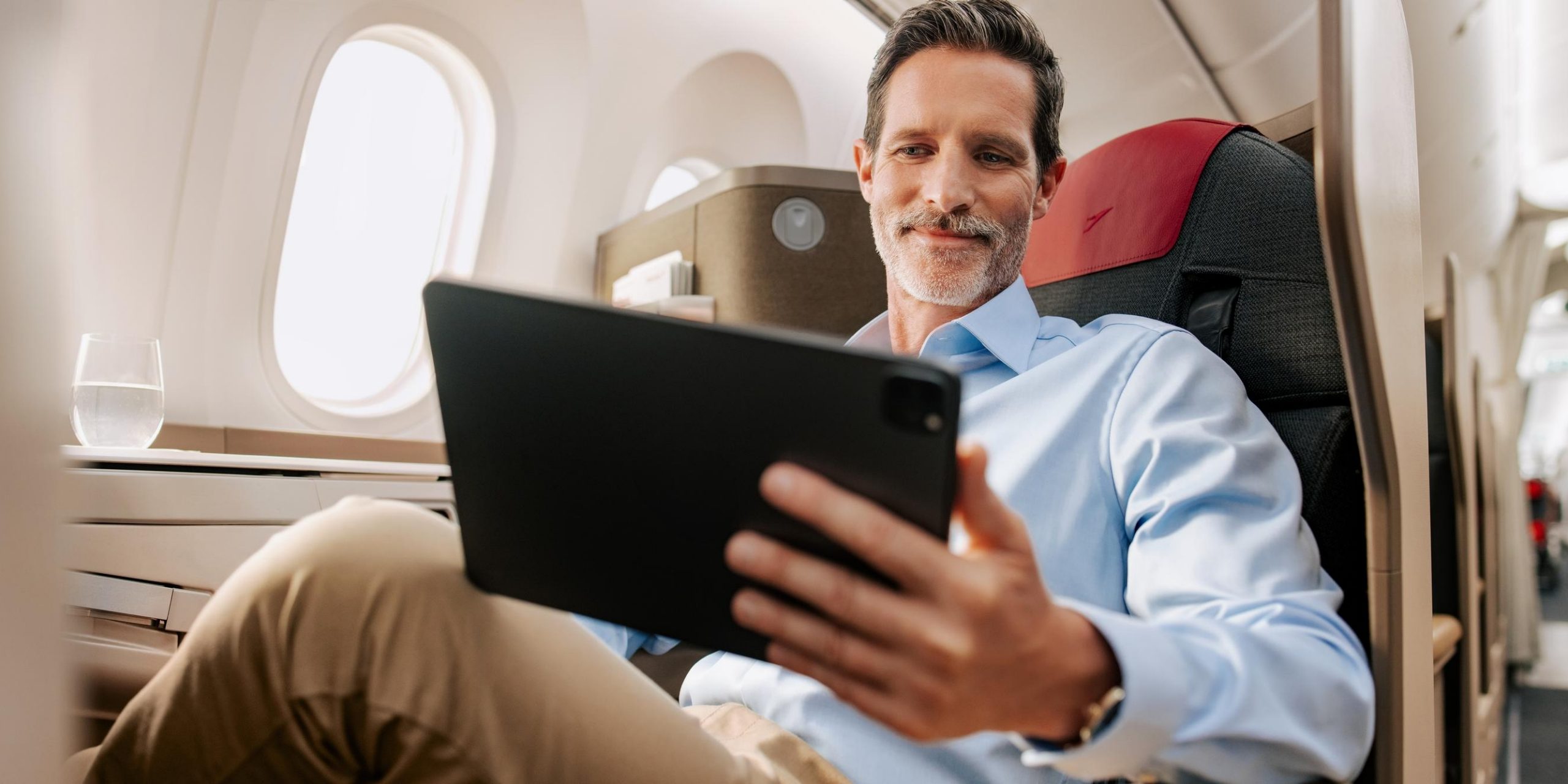 Flying in Economy Class | Austrian Airlines